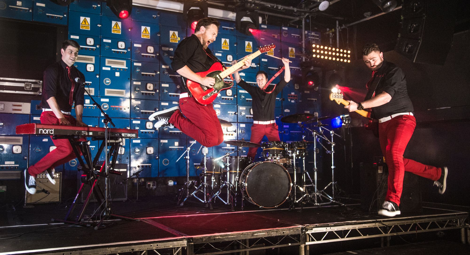 Corporate Party Band for hire at events | Award-winning band Funhouse